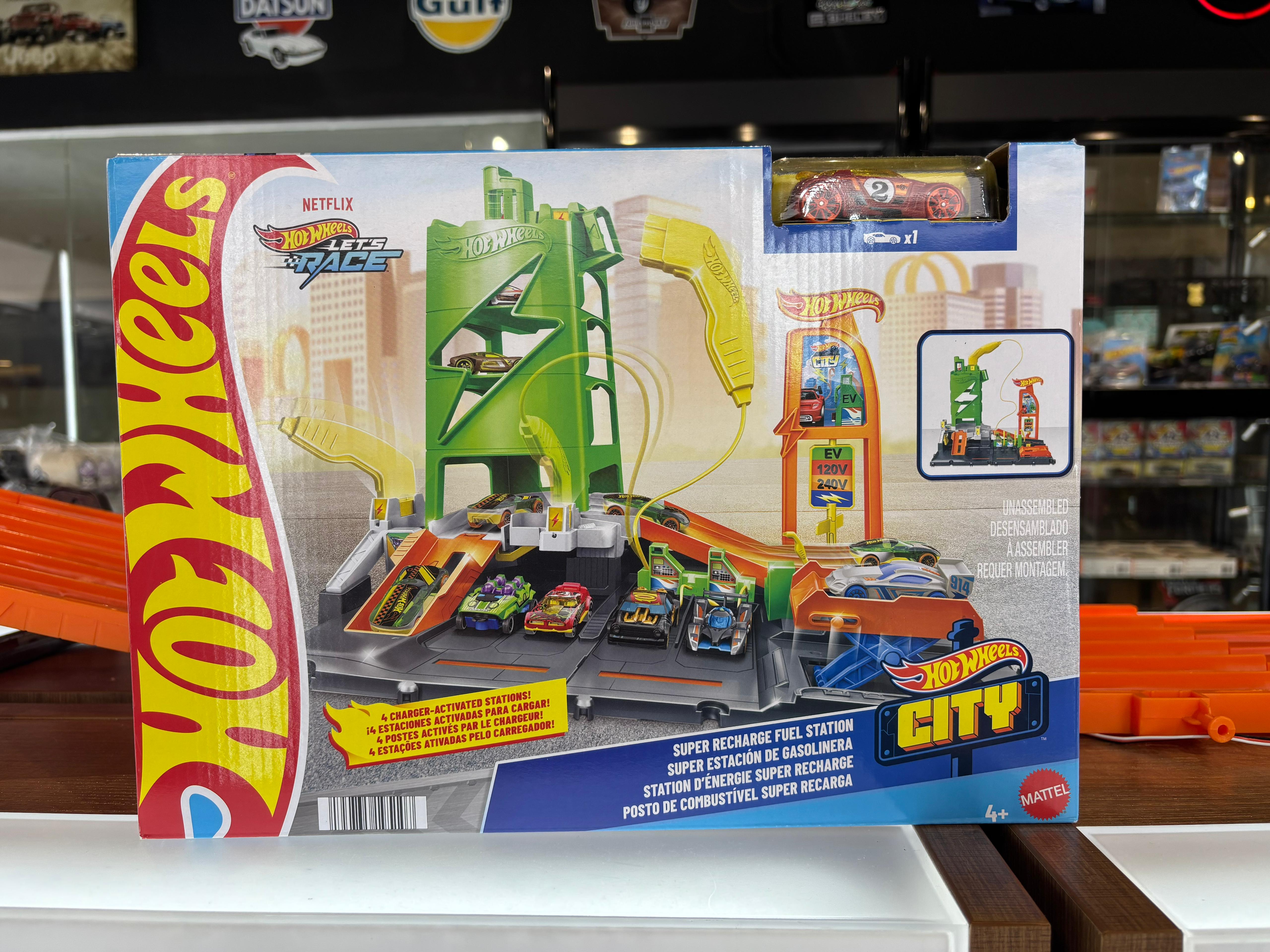 HTN79 Hot Wheels City Super Fuel Station – House of Cars - Singapore